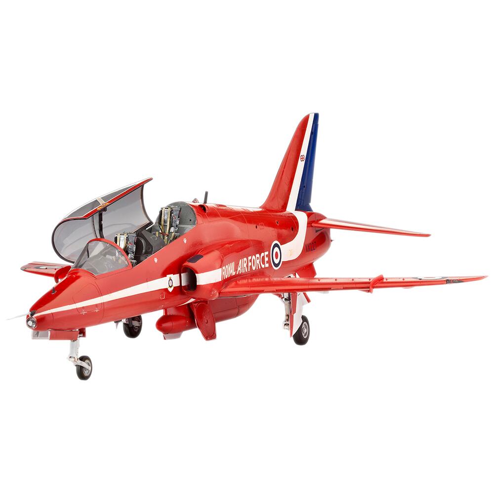 Revell BAe Systems Hawk T.1A RAF Red Arrows Model Kit Scale 1:32