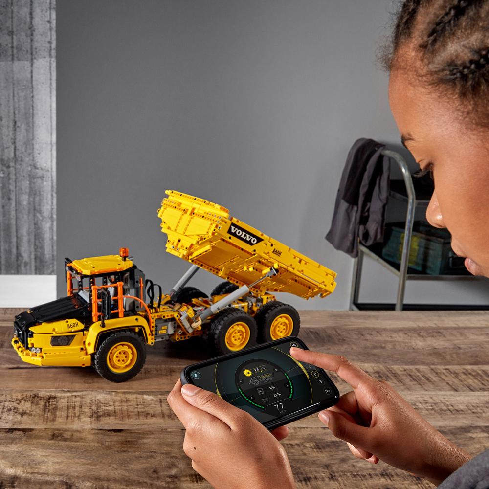 LEGO Technic 6x6 Volvo Articulated Hauler Building Set