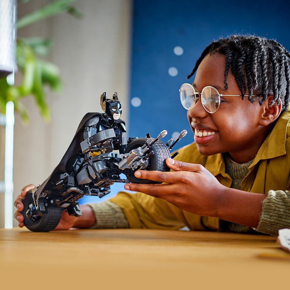 LEGO DC Comics Batman Construction Figure and the Bat-Pod Bike Building Set