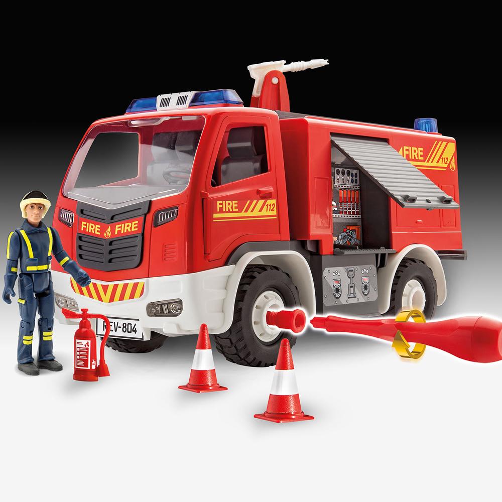 Revell Junior Kit Fire Truck with Fireman Figure Scale 120