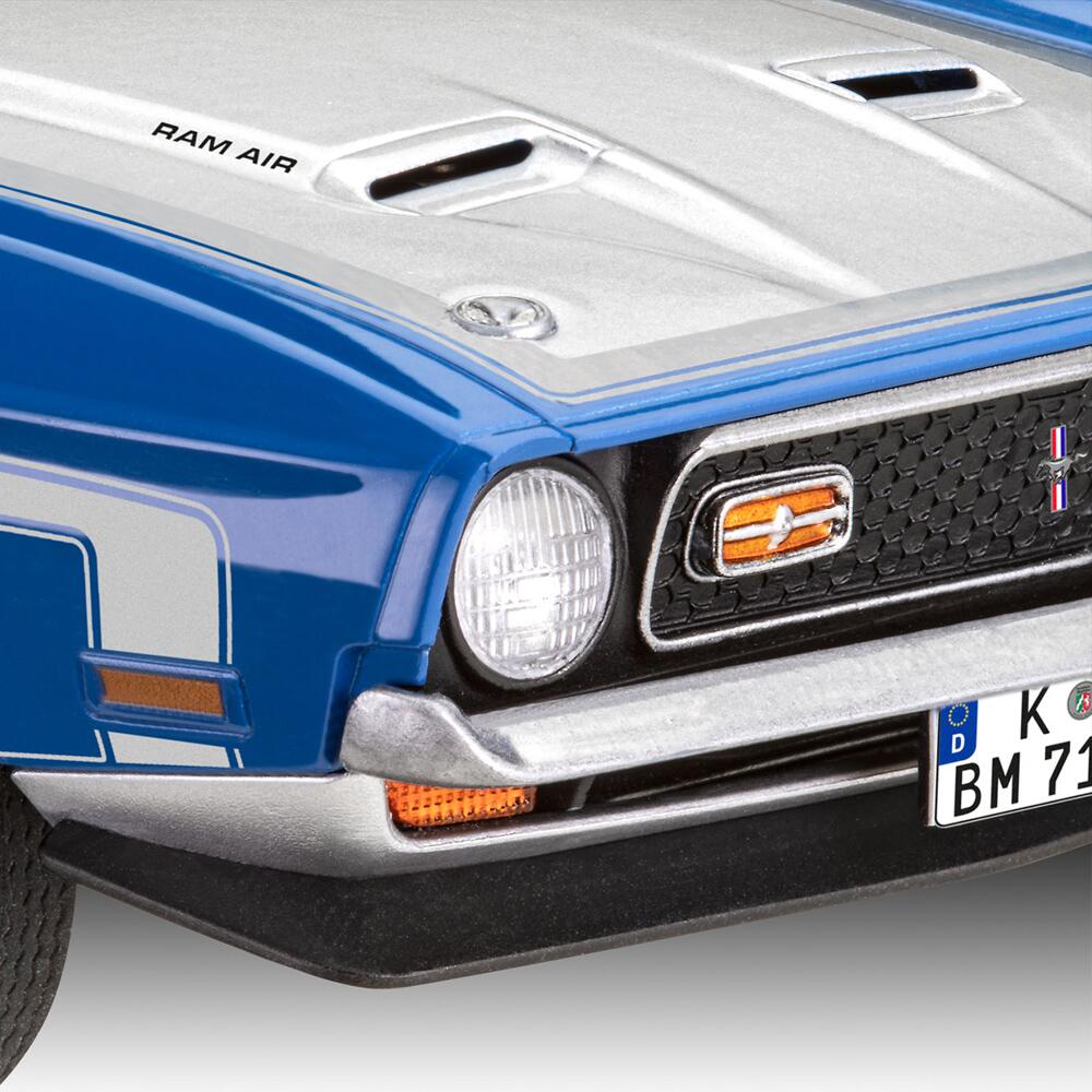 Revell Ford Mustang Boss 351 Road Car Model Kit SET 67699 Scale 1/25