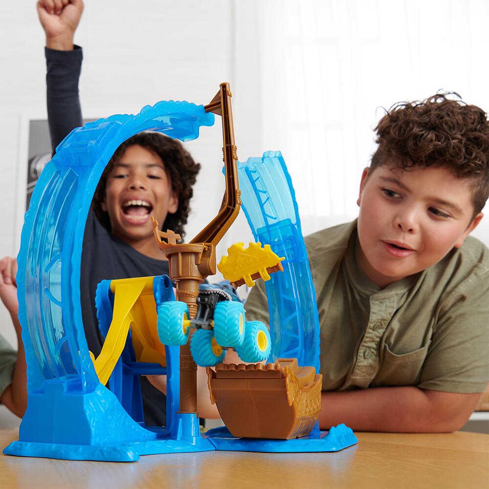 Monster Jam Loop of Doom Playset with Megalodon Die Cast Vehicle