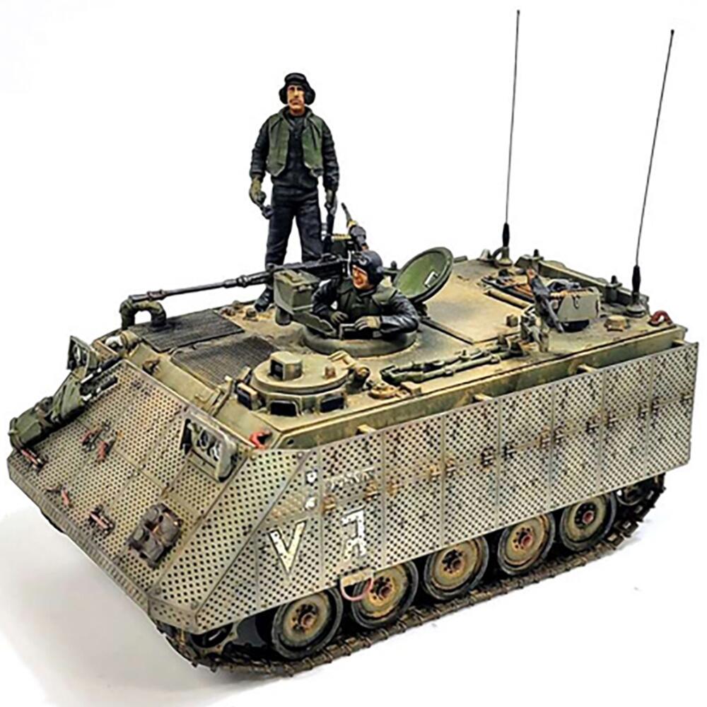 Academy M113 Zelda APC Military Model Kit Scale 1:35