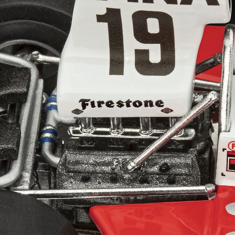 Revell Surtees TS16/03 Formula 1 Racing Car Model Kit Scale 1:32