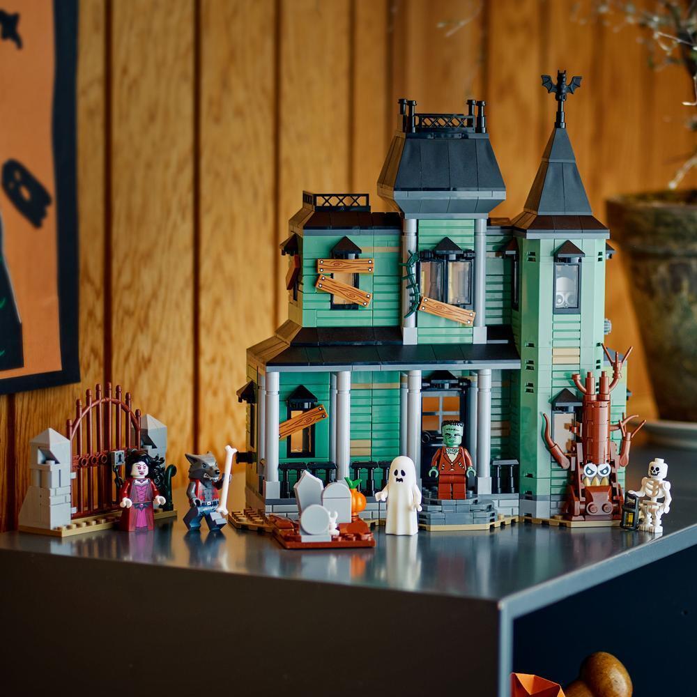 LEGO Creator Haunted Mansion Set 31167