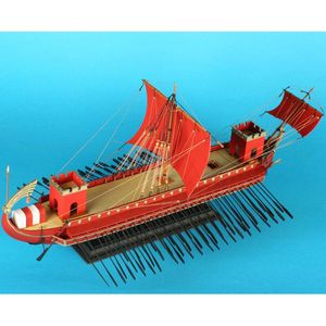 Zvezda Trireme of the Roman Emperor Historical Ship Model Kit Scale 1:72