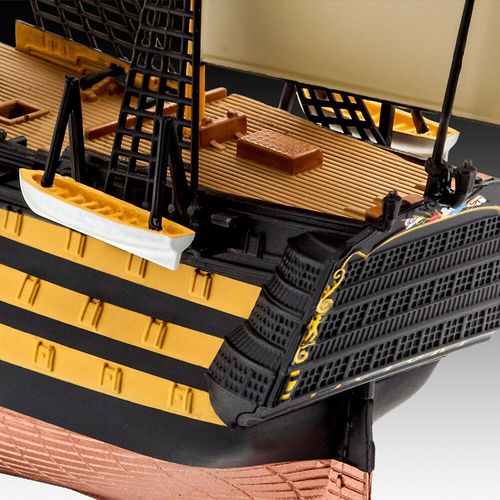 Revell HMS Victory Admiral Nelsons Flagship Model Kit Level 3 Scale 1/450
