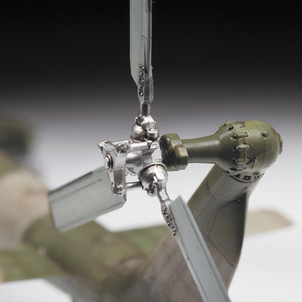 Zvezda Mi-8MT Soviet Multipurpose Military Helicopter Model Kit Scale 1:48