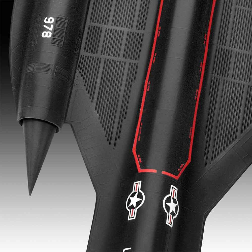 Revell Lockheed Martin SR 71 Blackbird Easy Click System MODEL SET Scale 1:110