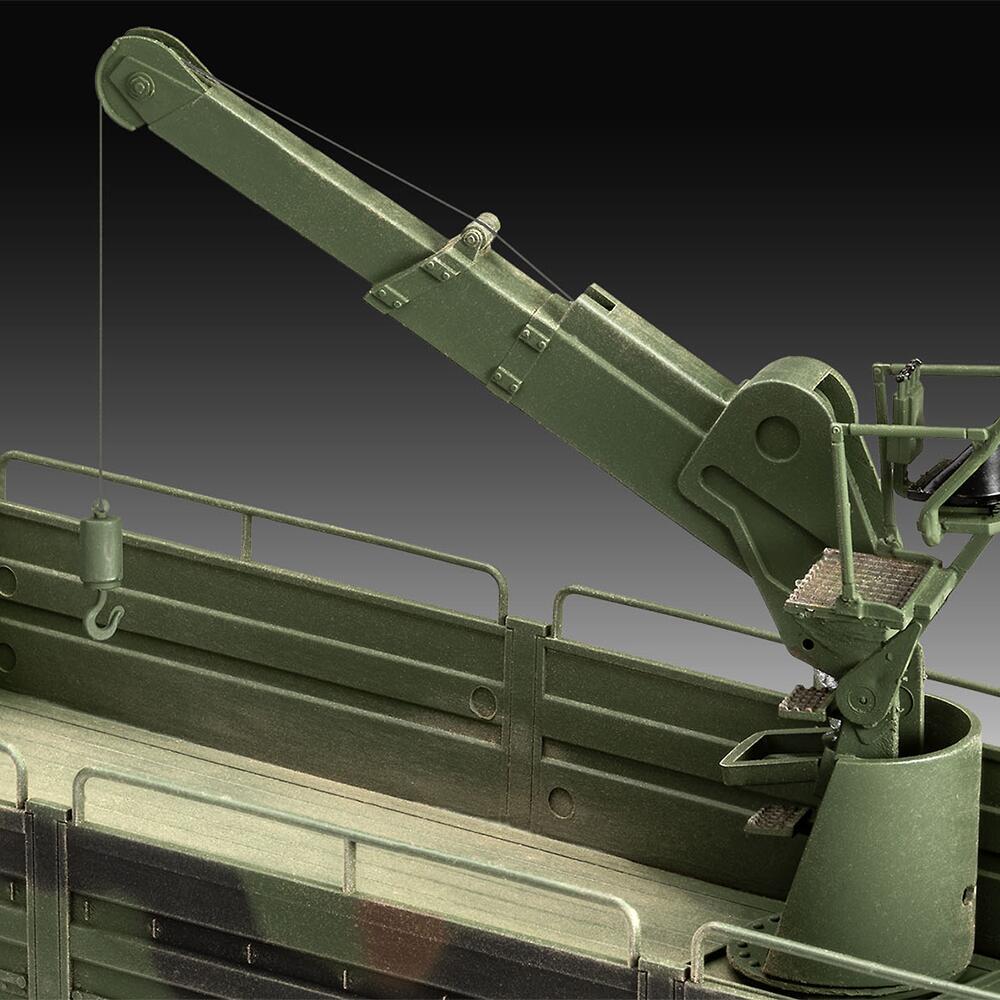 Revell MAN 10t milgl 8x8 Truck Military Vehicle Model Kit Scale 1:35