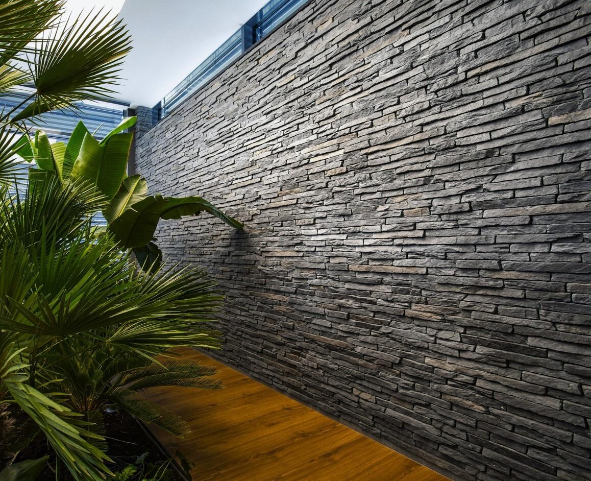 Discover Stacked Stone for External Walls that is fast & easy to fix ...