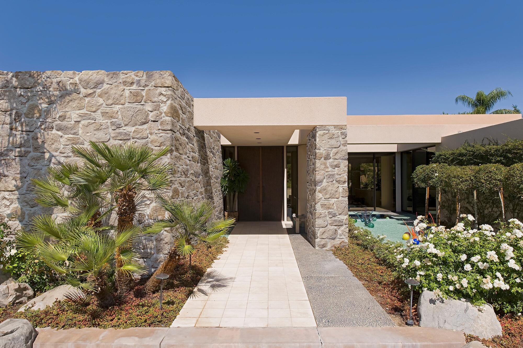 LUNA Canela Stone Cladding – Textured Dark Cream Ledgestone Panels ...