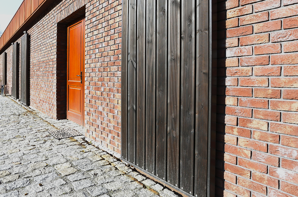 Country 668 Dark Rustic Brick Slips | Heritage Brick Cladding UK