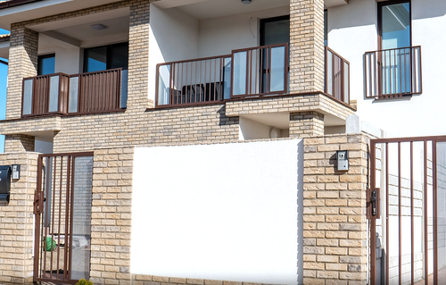 Brick Slips Corners UK – L-Shaped Corner Tiles for Seamless Walls