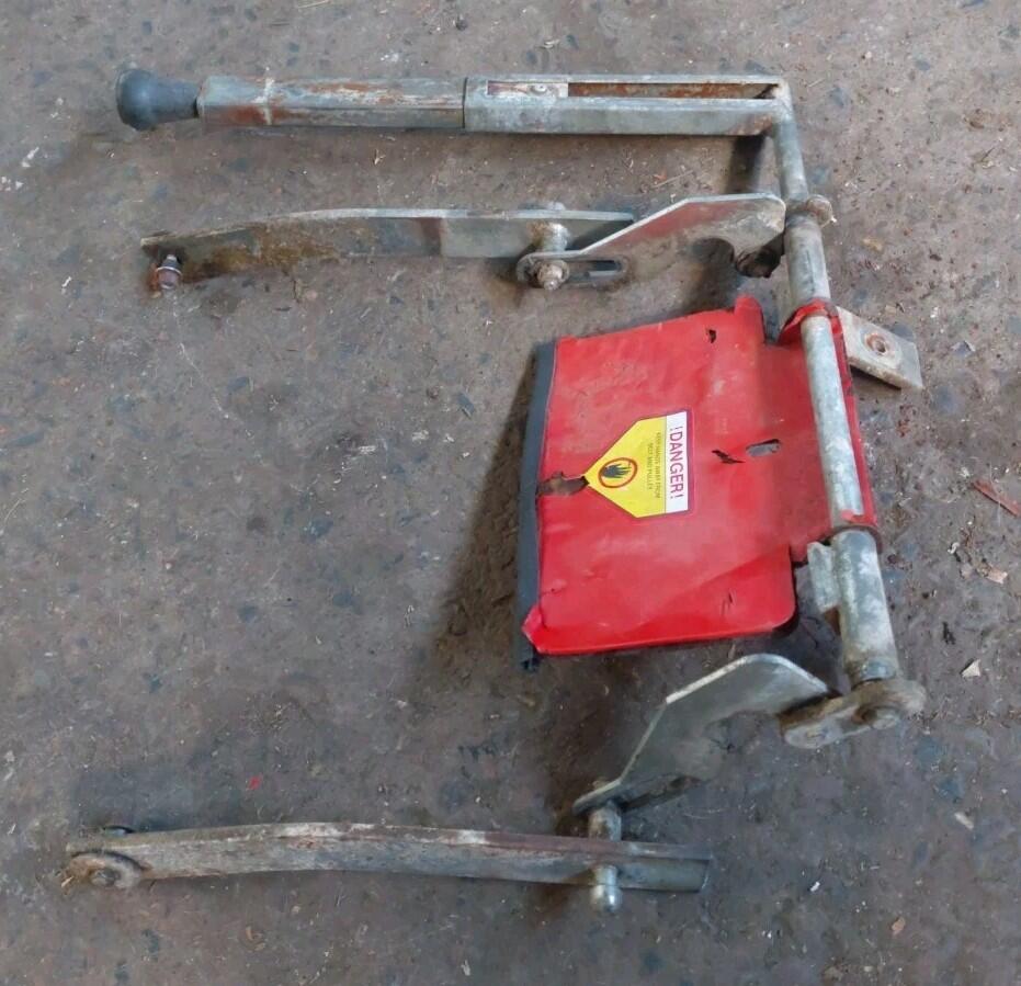 Lifting Arm Sweeper Collector Seat spring Bracket Countax K series Westwood