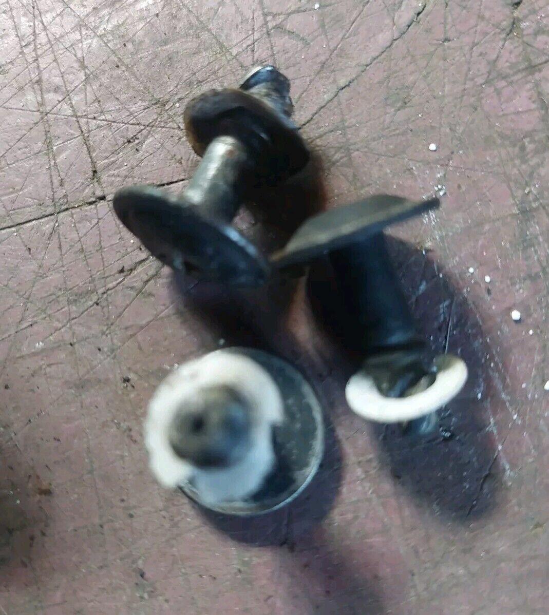 ENGINE COVER SCREW (QUARTER TURN) - Jaguar X-Type / S-Type / XJ / XK