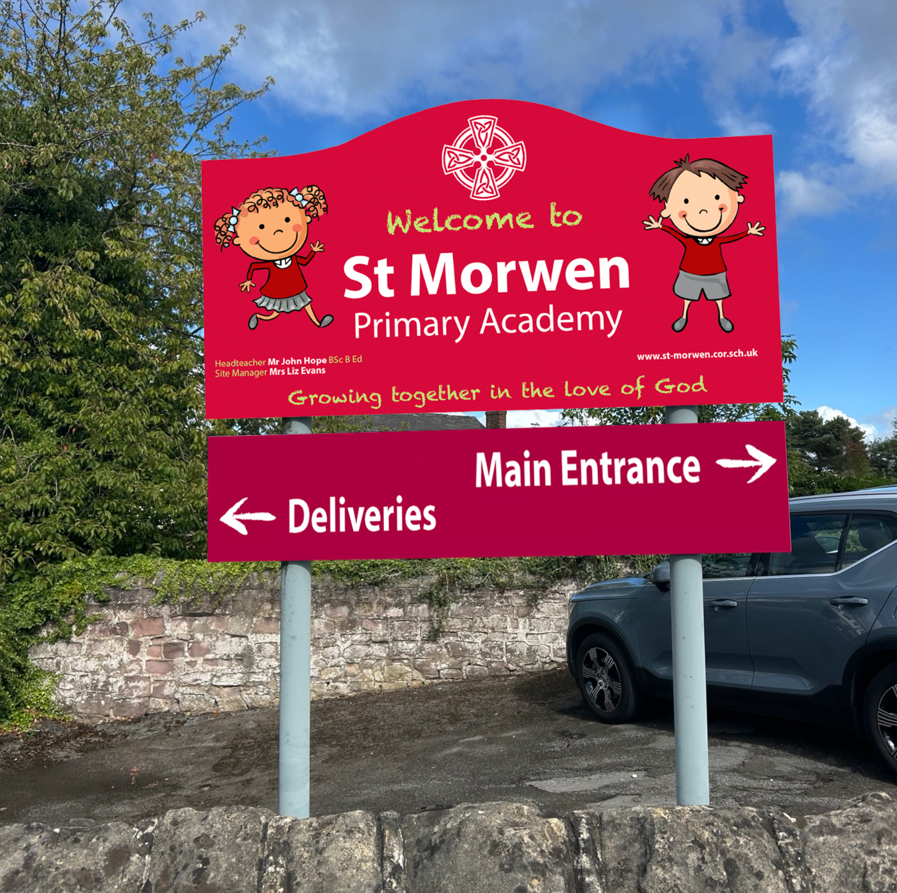 Post Mounted Swoopy Arched Welcome and Site Sign