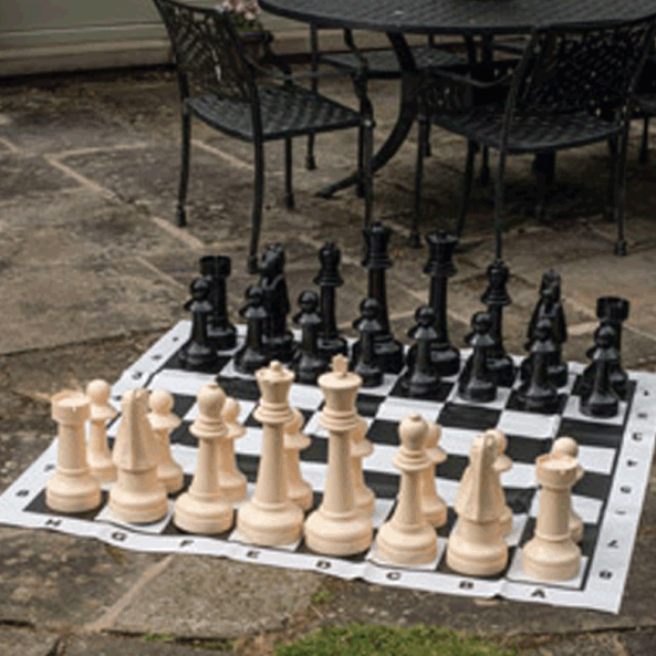 Giant Chess