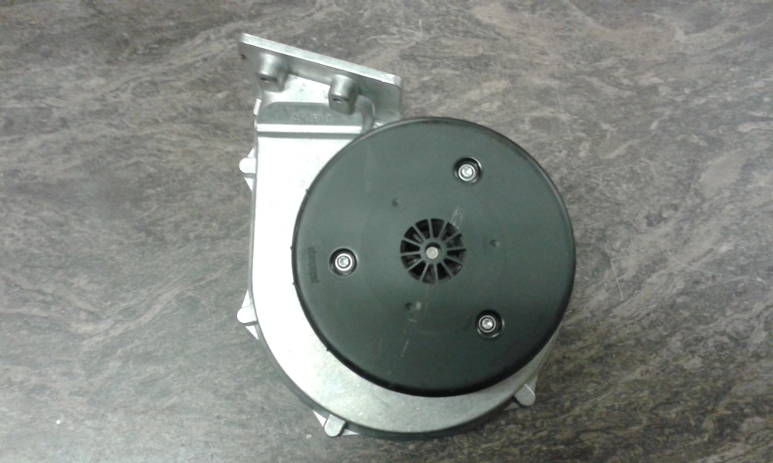 VAILLANT VUW 246/5-3 R1 & 286/5-3 R1 & ecoTEC PRO 24 R1 & ecoTEC PRO 28 ...