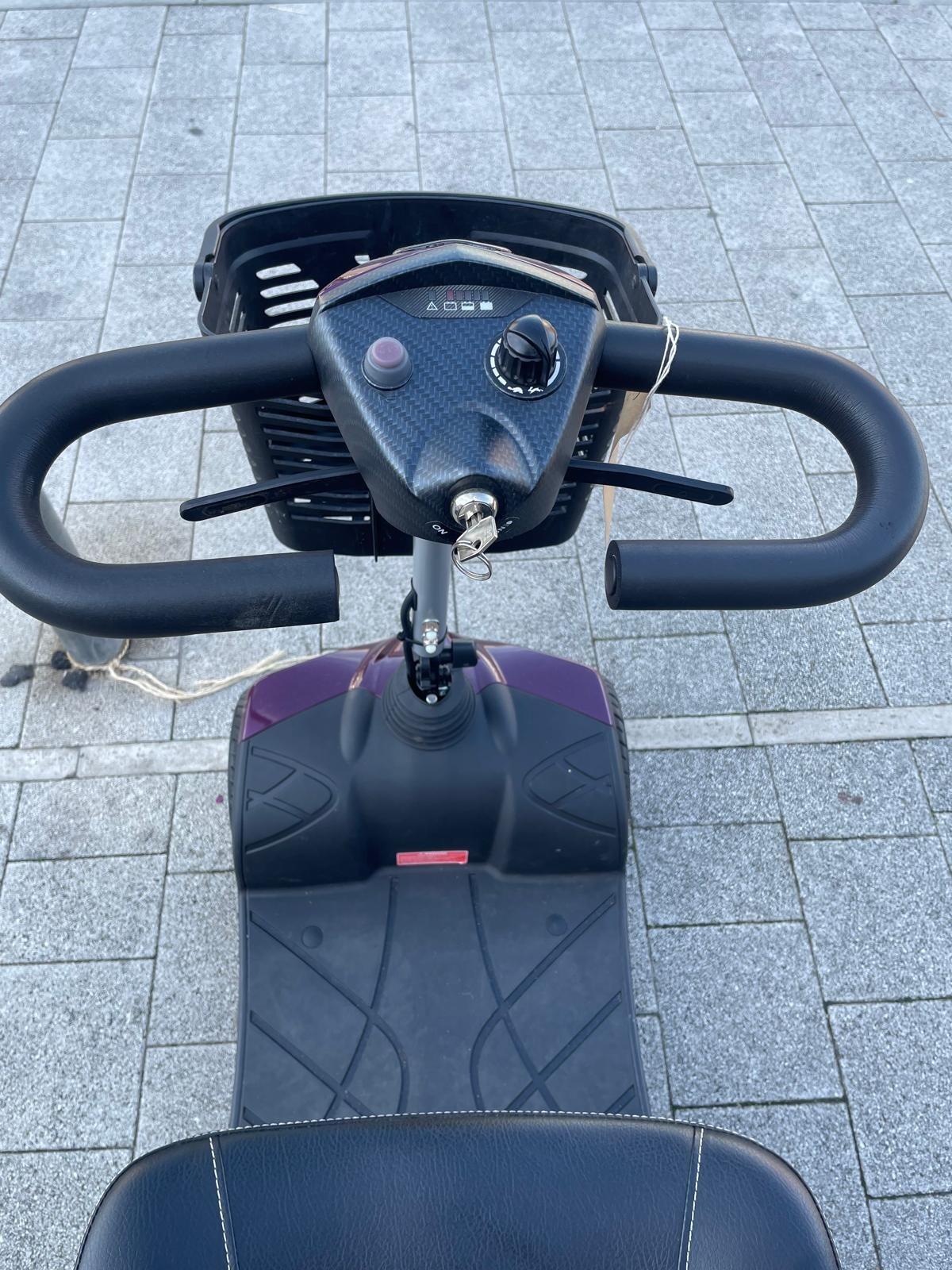 Motion Healthcare Airium – Lightweight Aluminium Mobility Scooter with ...