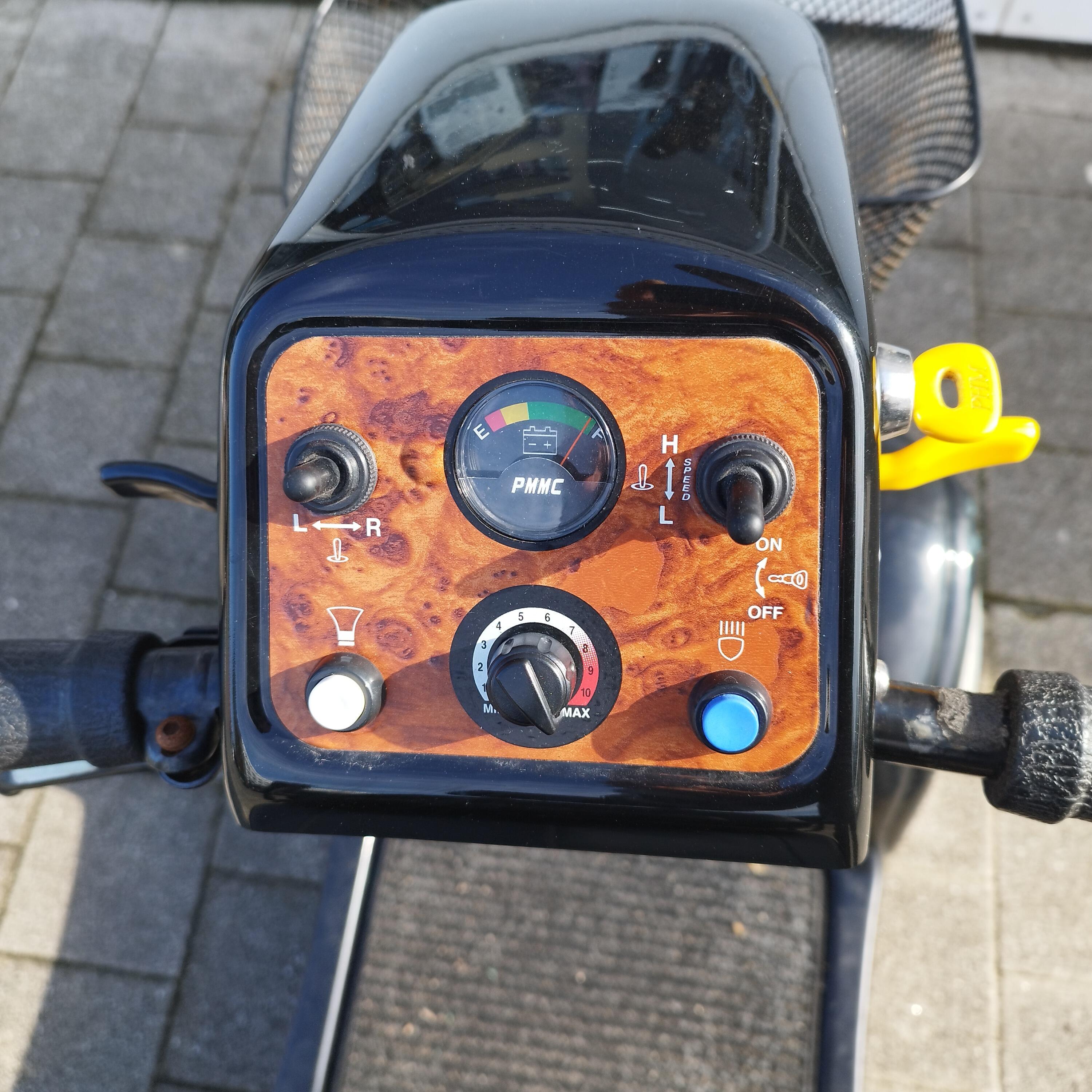 Sold Used - 8mph Pavement Scooter - Rascal 850