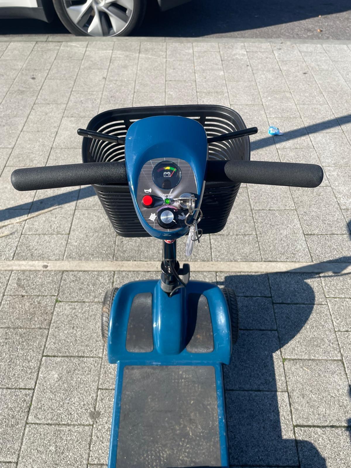 CareCo AirLite X – Lightweight Travel Mobility Scooter
