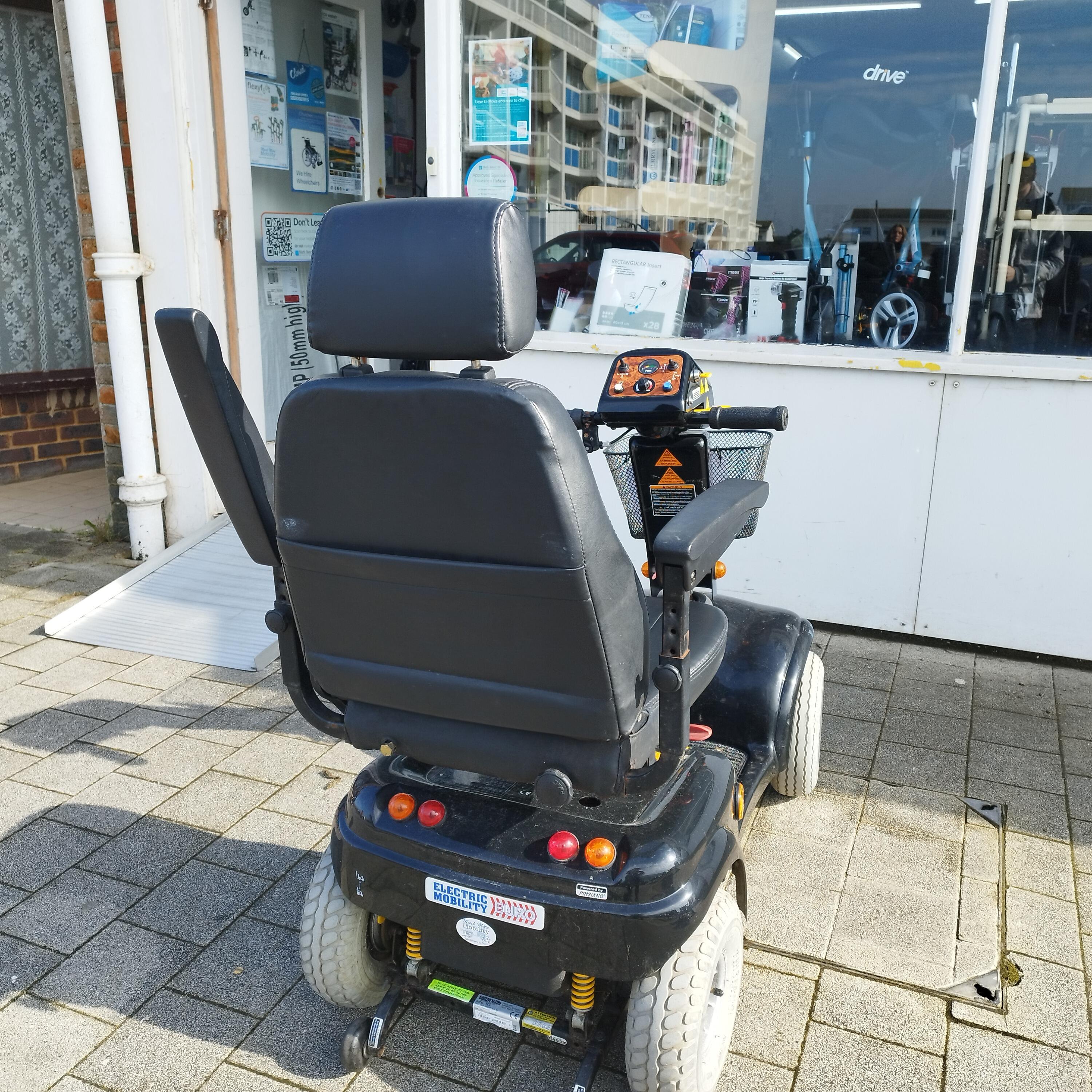 Sold Used - 8mph Pavement Scooter - Rascal 850