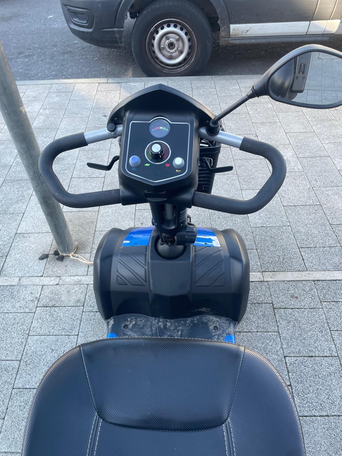 Drive Envoy Mobility Scooter – 4mph Blue