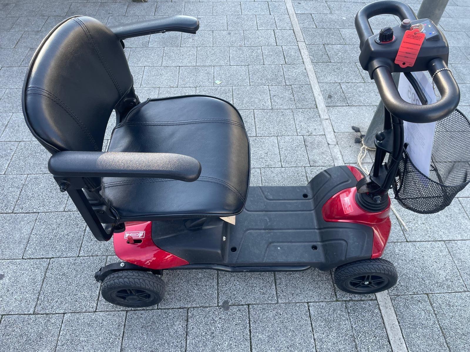 Drive ST1 – Lightweight 4 mph Boot / Pavement Scooter