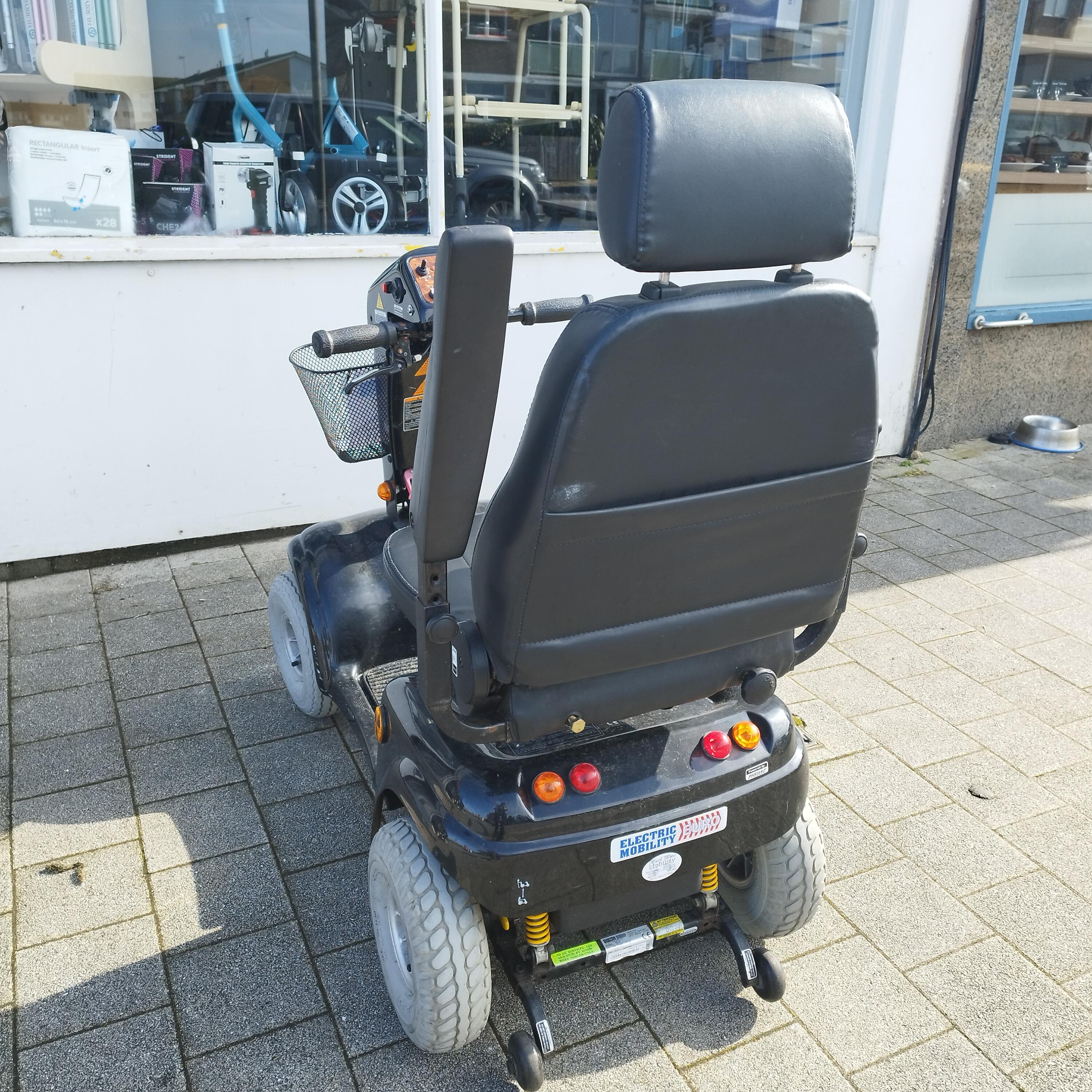 Sold Used - 8mph Pavement Scooter - Rascal 850