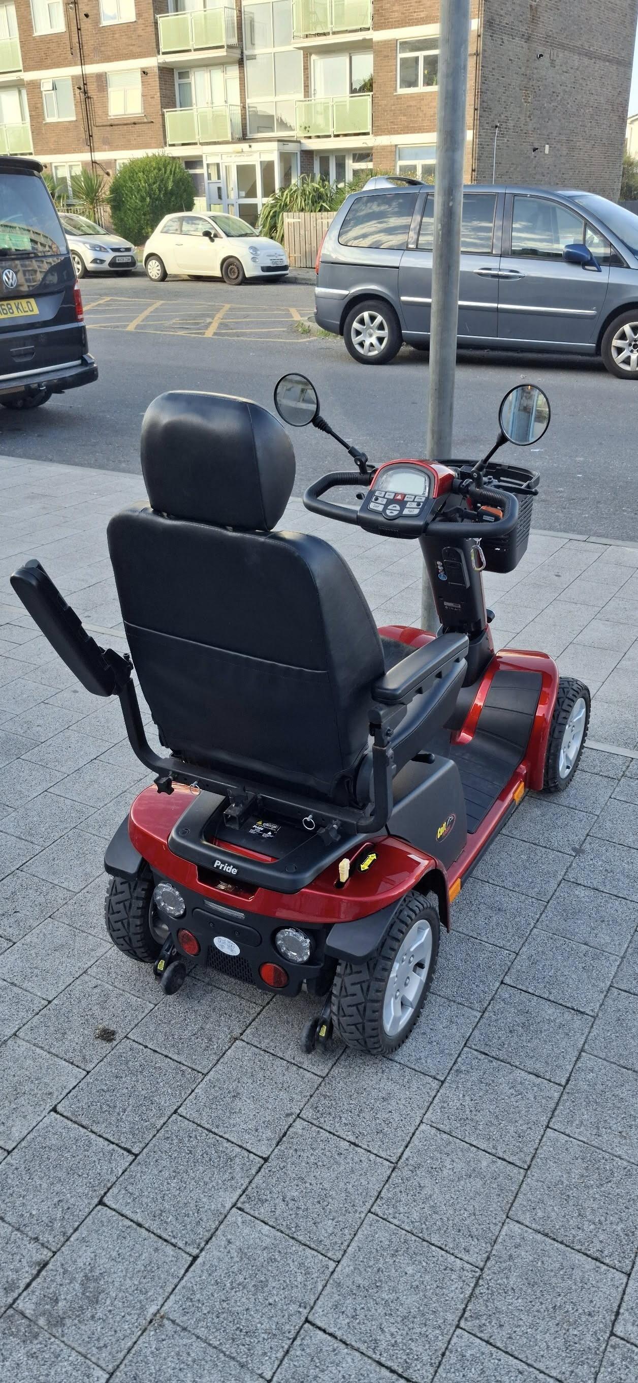 Pride Colt Pursuit – Powerful 8 mph Outdoor Mobility Scooter
