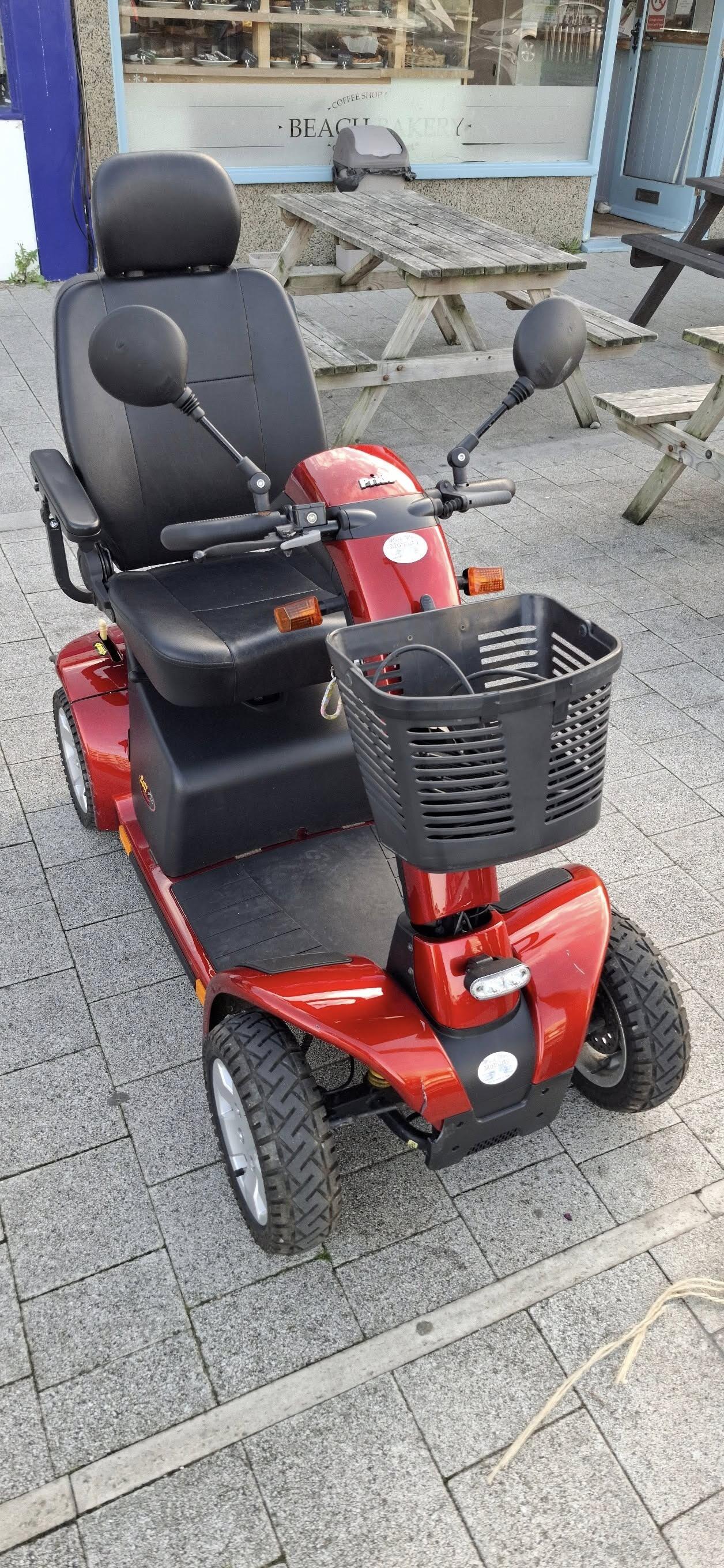 Pride Colt Pursuit – Powerful 8 mph Outdoor Mobility Scooter