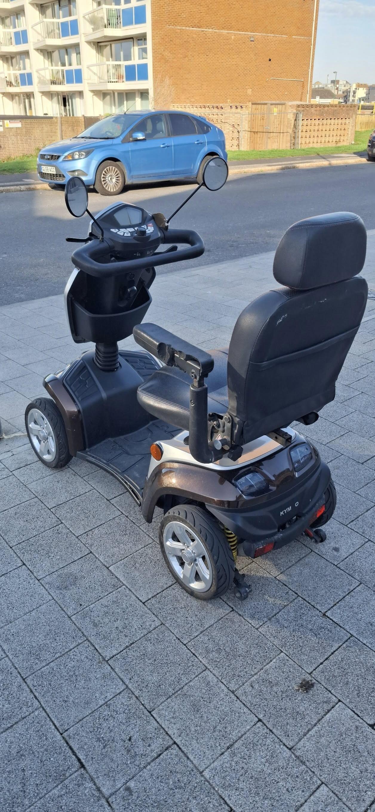 Kymco Agility 8 mph Mobility Scooter for Comfort & Style