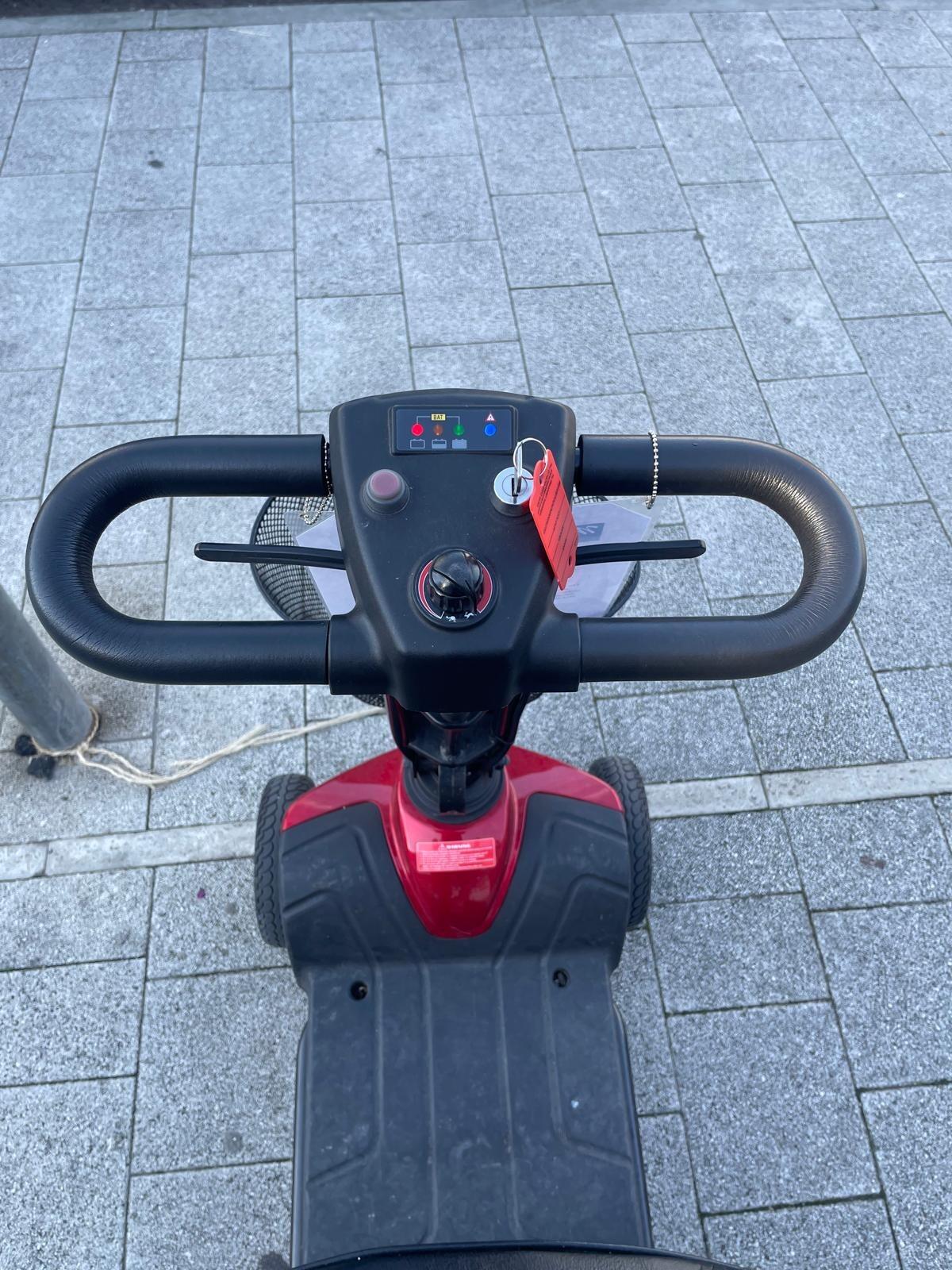 Drive ST1 – Lightweight 4 mph Boot / Pavement Scooter
