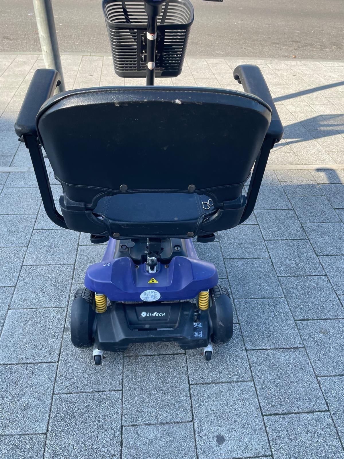 Li-Tech Marathon – Long-Range Lightweight Lithium Scooter