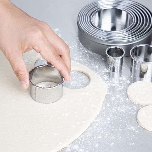 Vogue Stainless Steel Round Plain Cutters (Pack 12) - JB551 | Go for ...