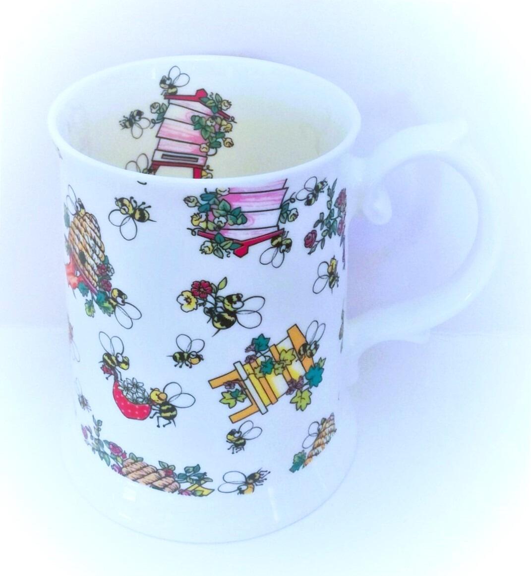 Bee's 1 pint mug