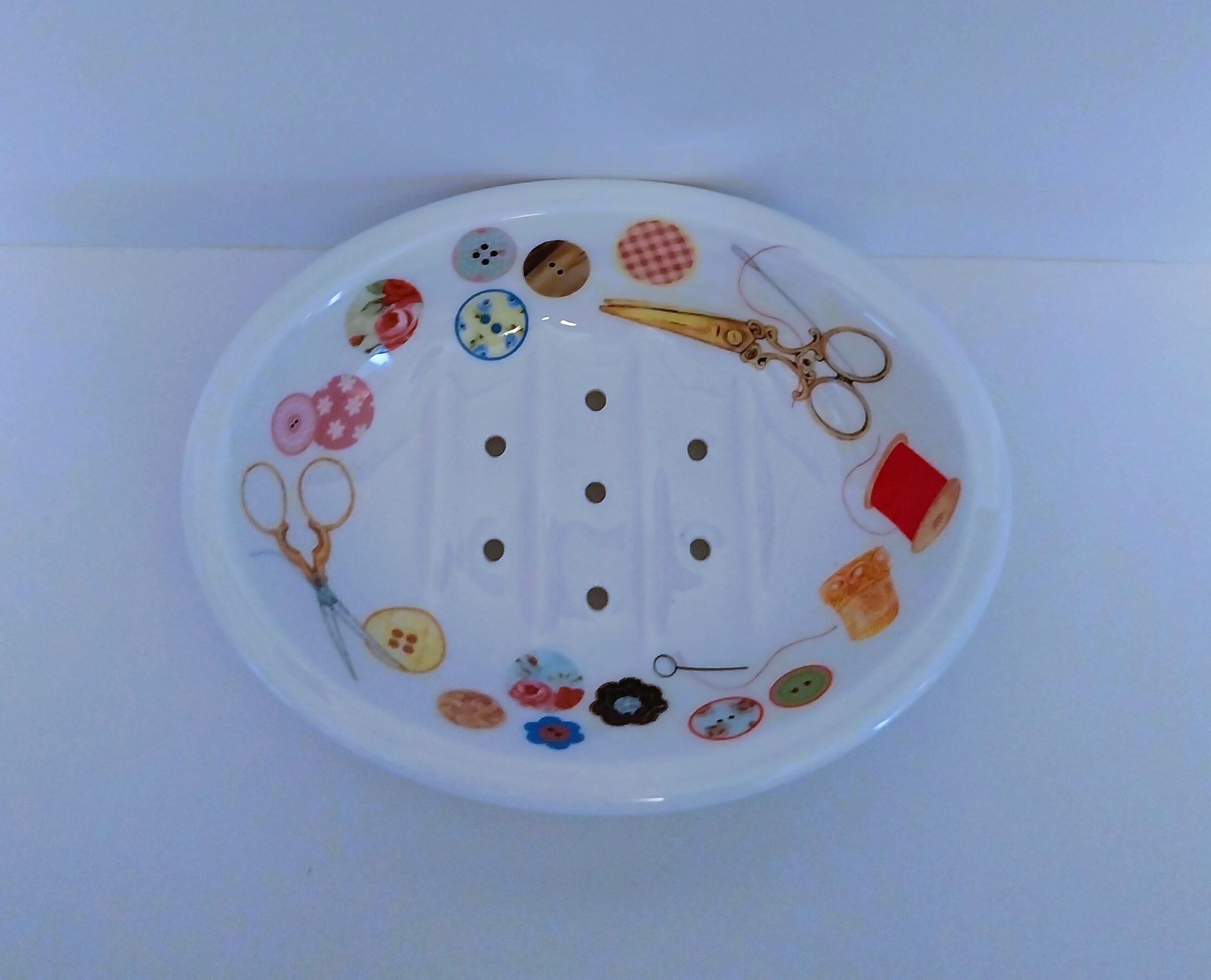 Sewing designed soap dish