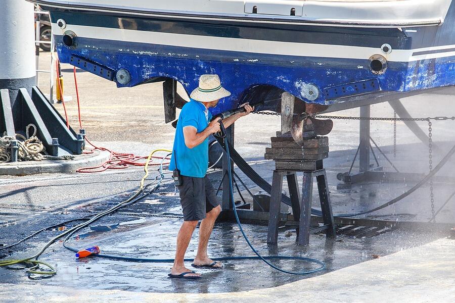 Step-By-Step Guide To Cleaning Your Boat’s Hull