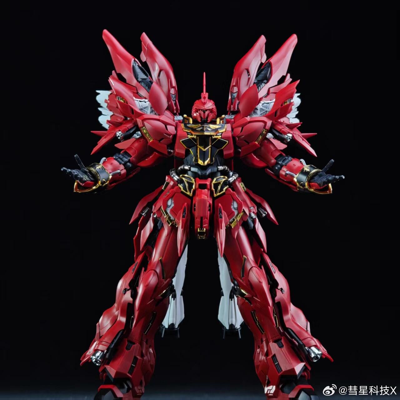 Comet Technology X - 1/100 The Red Comet