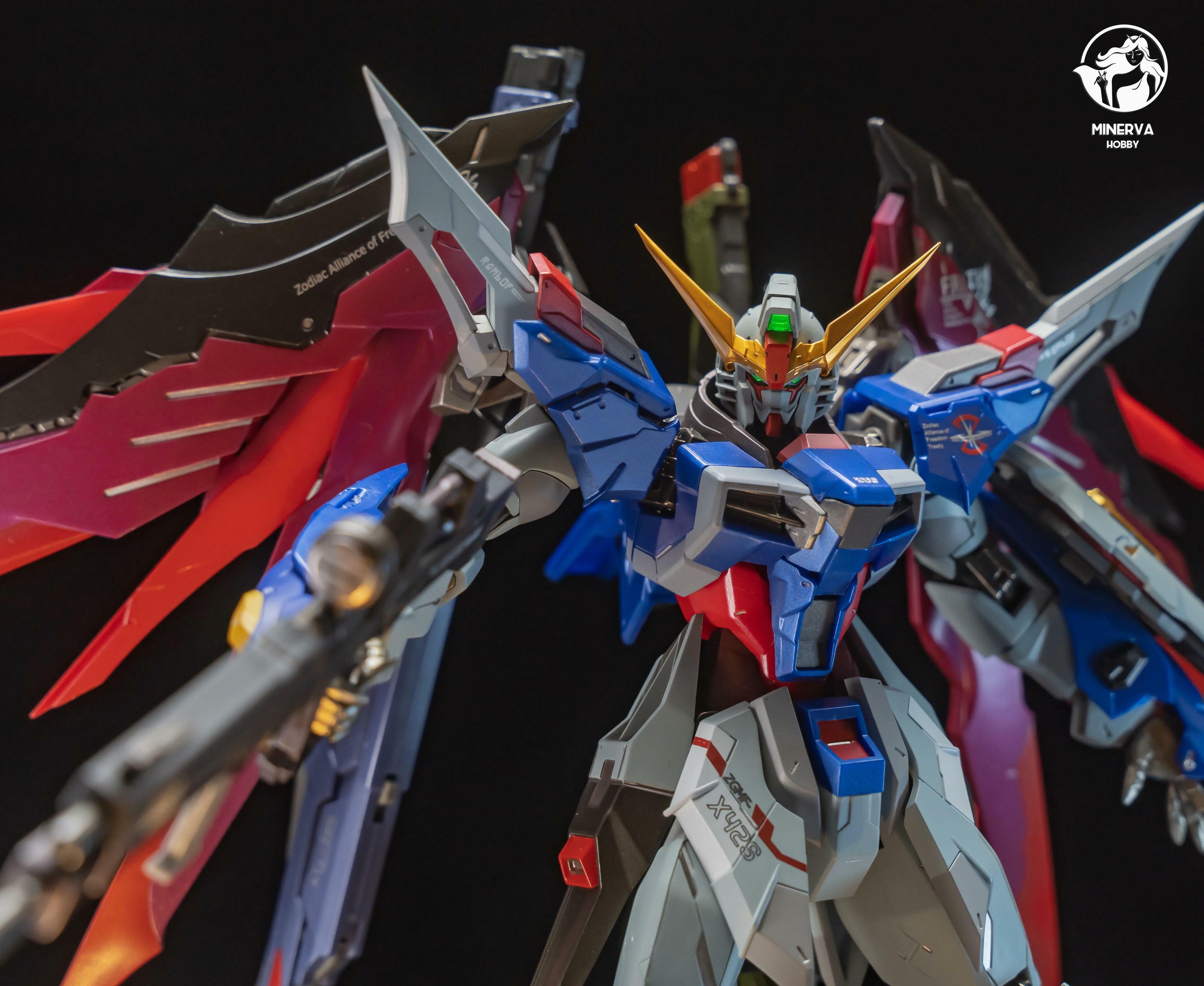 Minerva Hobby - 1/100 Head Kit for MG Destiny Gundam (Translucent Version)