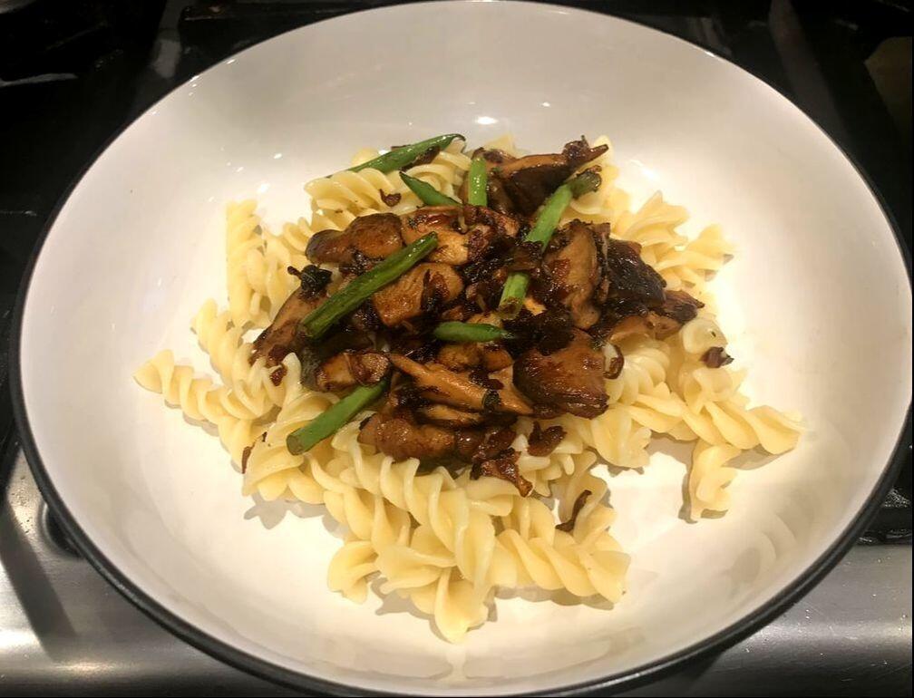 Shiitake Mushroom & Green Bean Pasta | Easy Recipe