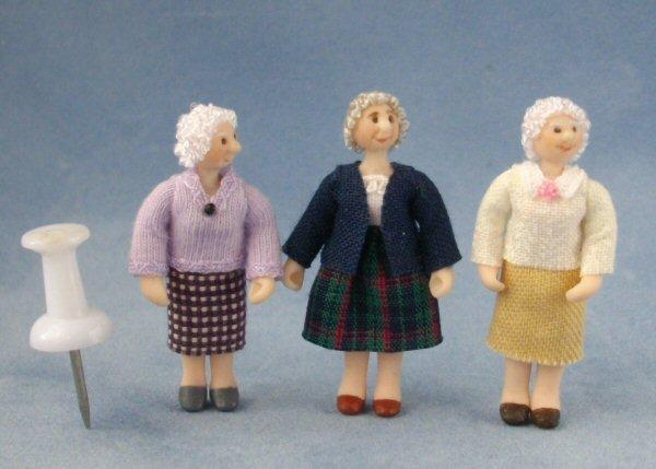 1/48th scale Miniature Grandma Doll #26