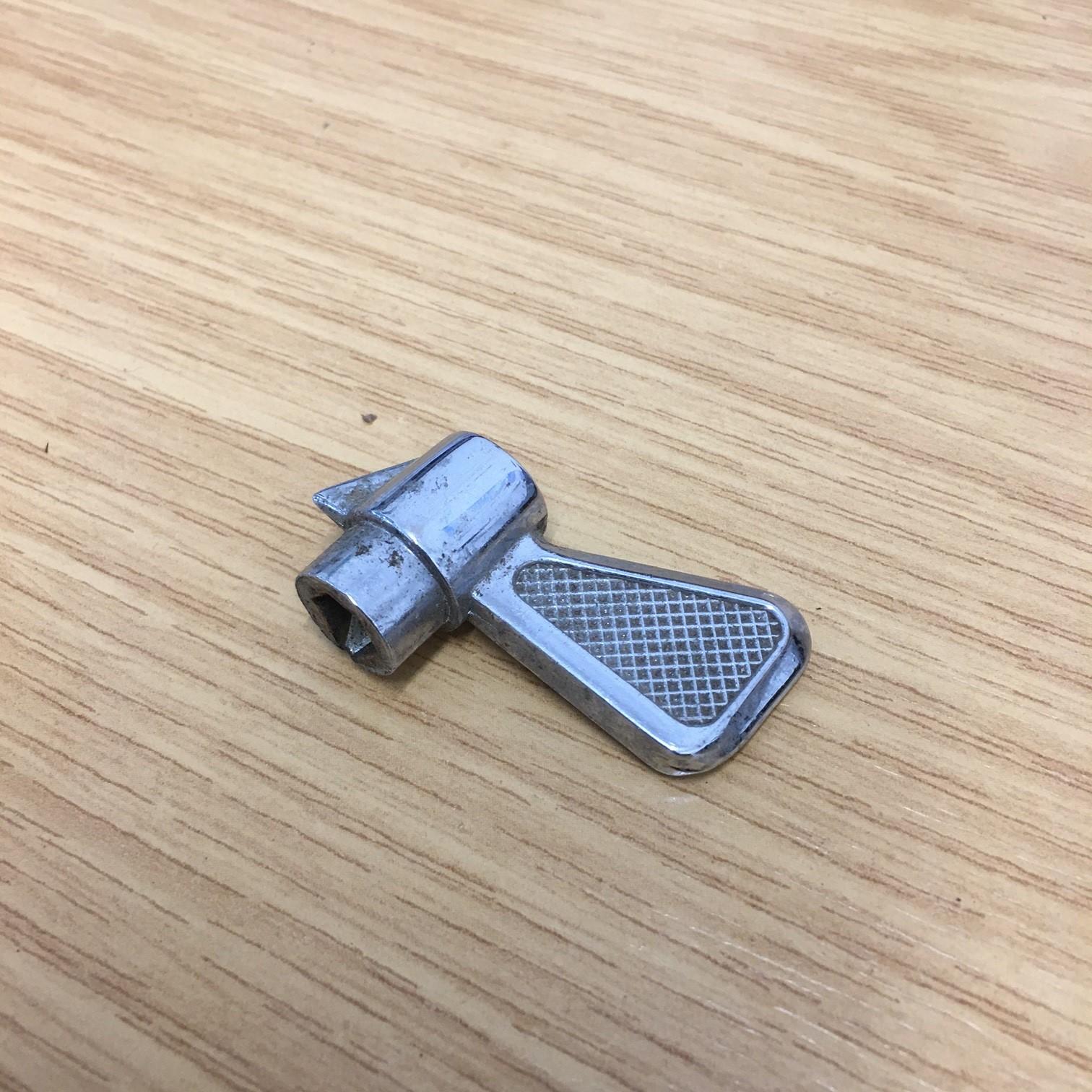 ORIGINAL JAGUAR HEADLIGHT SWITCH LEVER C27065 C15450 S1 E-TYPE