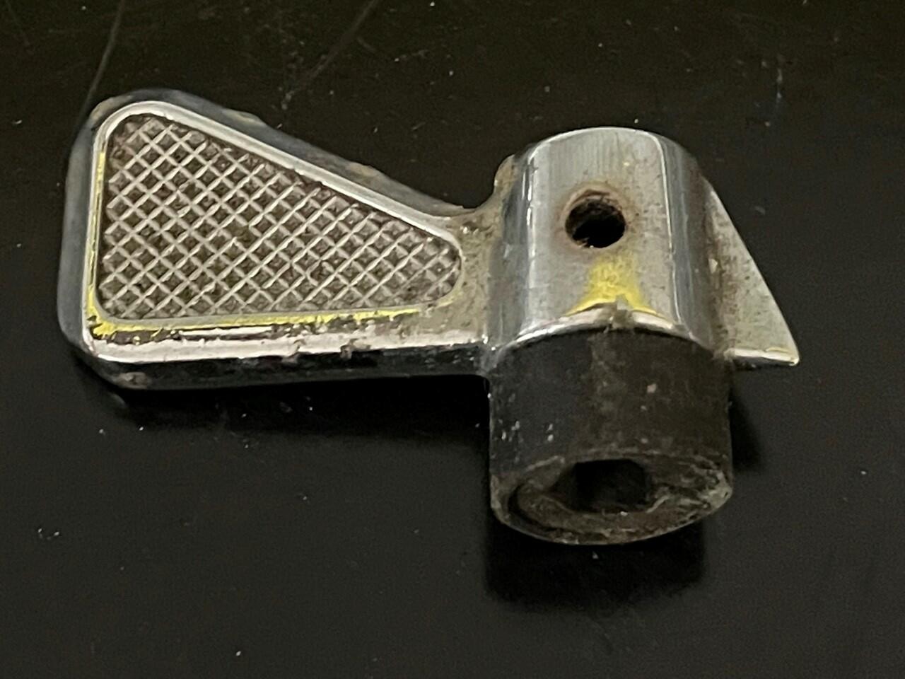 ORIGINAL JAGUAR HEADLIGHT SWITCH LEVER C27065 C15450 S1 E-TYPE (A)