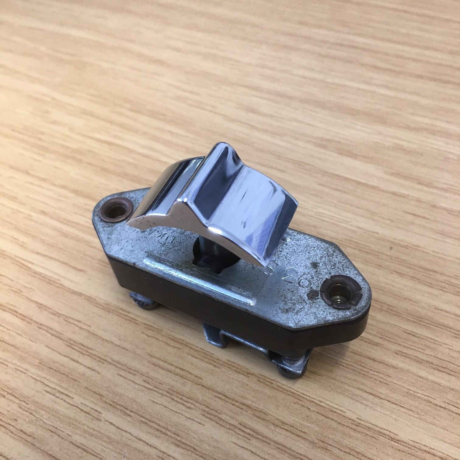 C19083 ORIGINAL JAGUAR LUCAS 34454 ELECTRIC WINDOW LIFT SWITCH - NOS