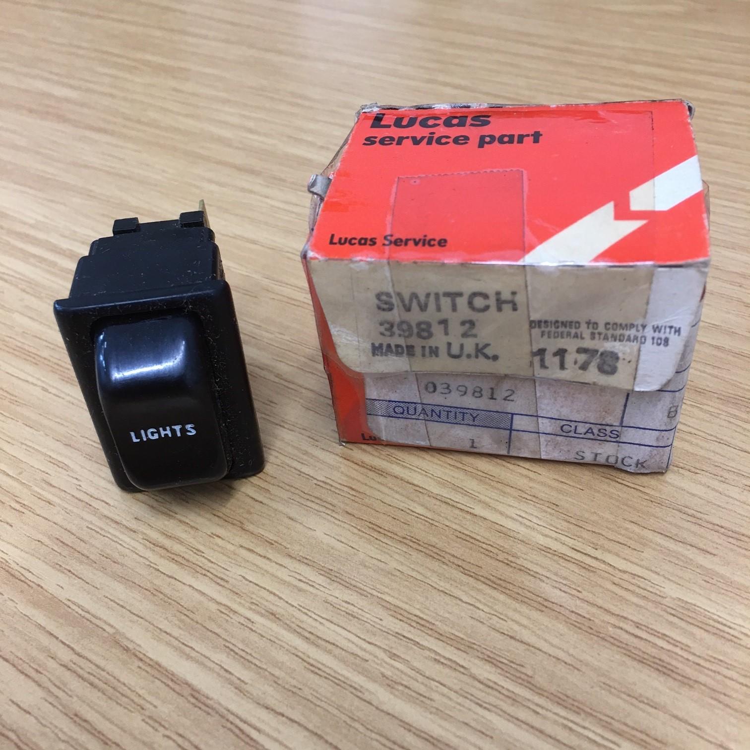 ORIGINAL LUCAS 39812 AUSTIN MARINA 1973 LIGHTS ROCKER SWITCH NOS