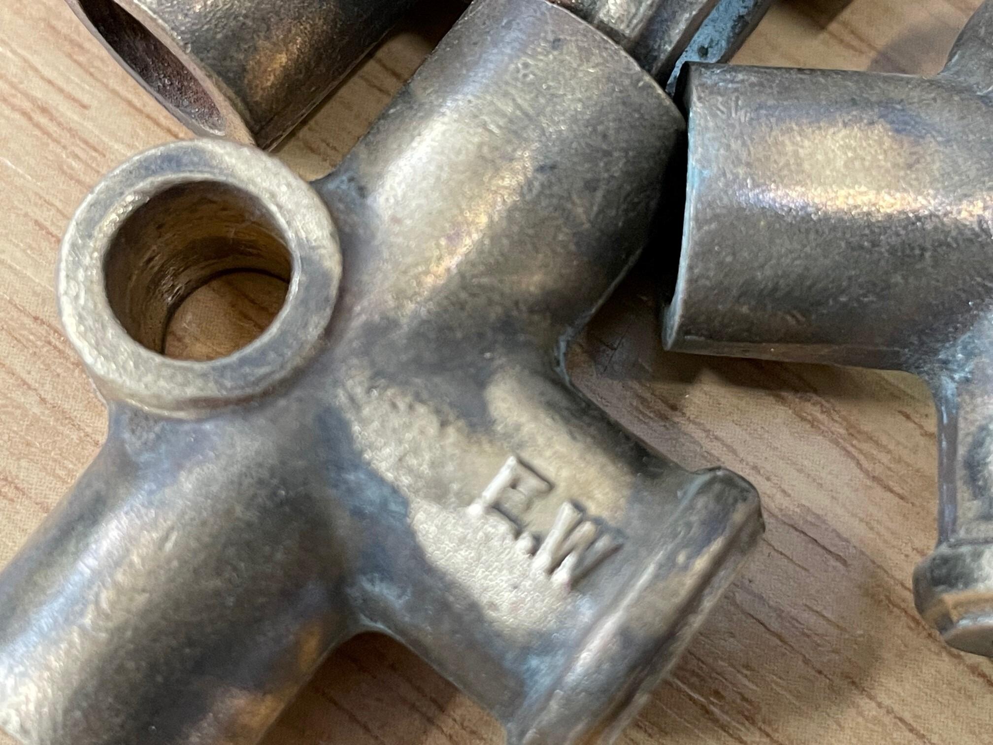 C18834 ORIGINAL RARE E-TYPE BRASS 3 WAY BRAKE UNION WITH CORRECT EW ...