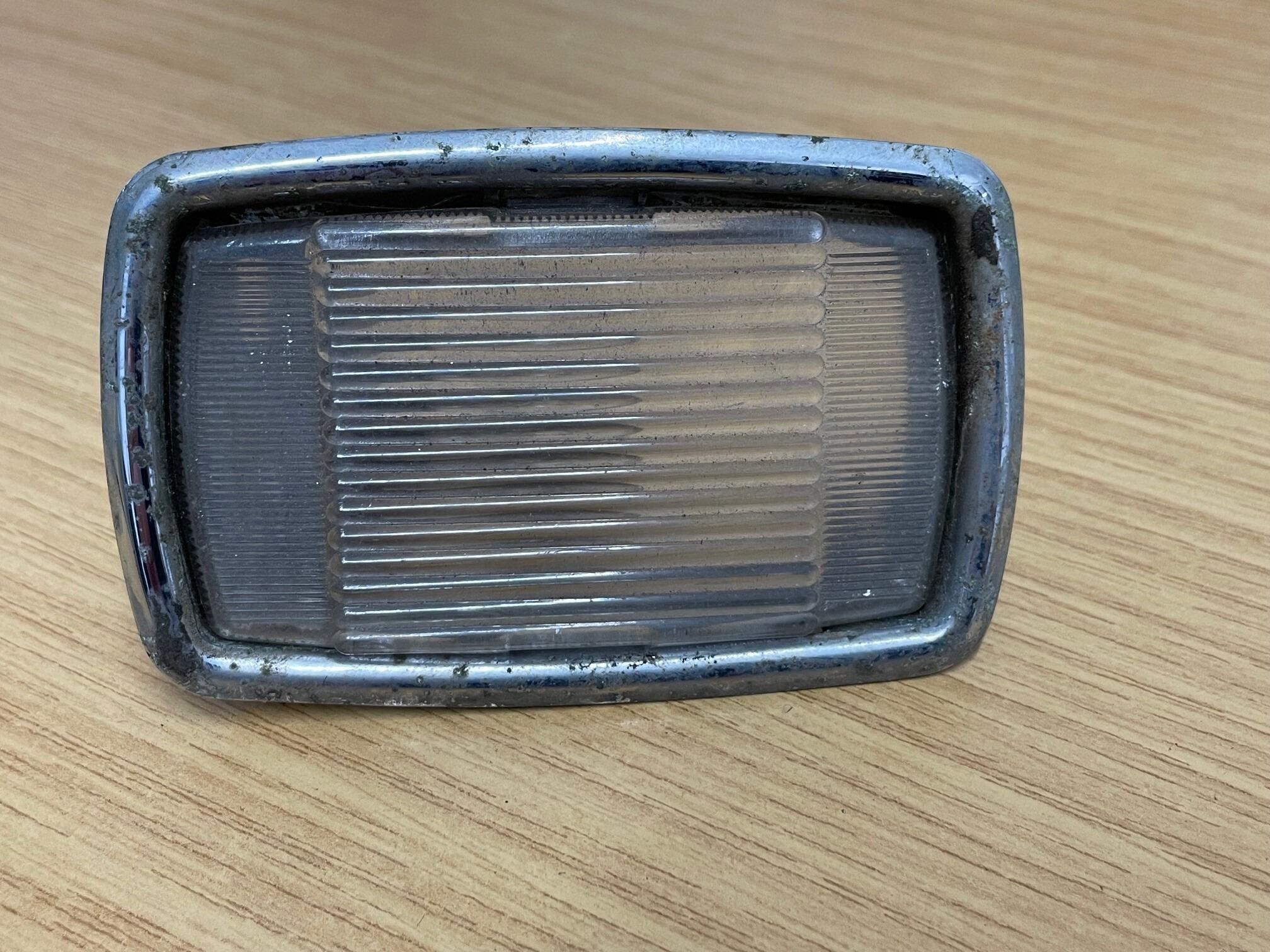 ORIGINAL E-TYPE INTERIOR LAMP ASSEMBLY S1 S2 S3 DHC / ROADSTER C16498 (B)