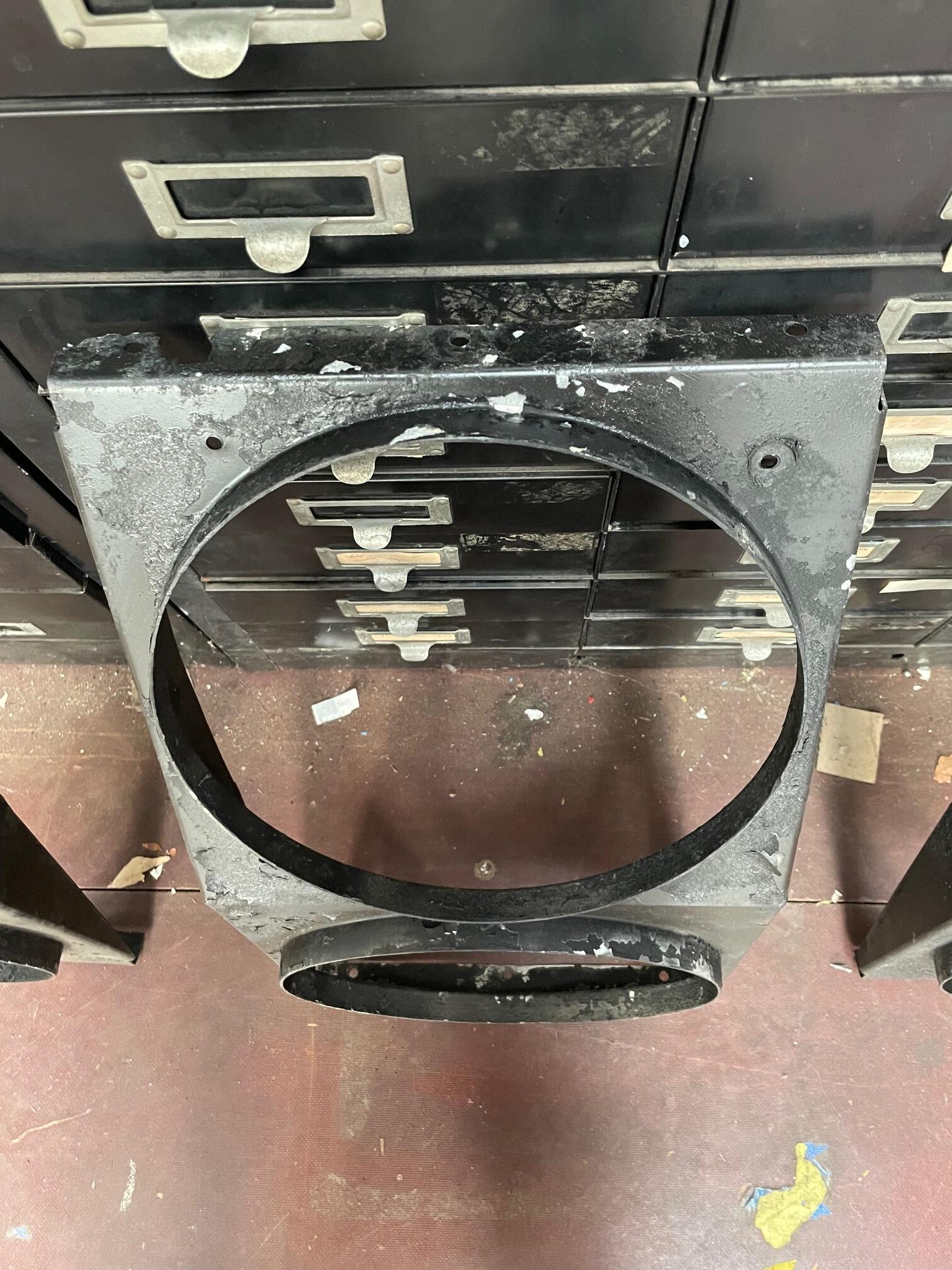 C28130 ORIGINAL E-TYPE S2 ALLOY RADIATOR COOLING FAN COWL (A)